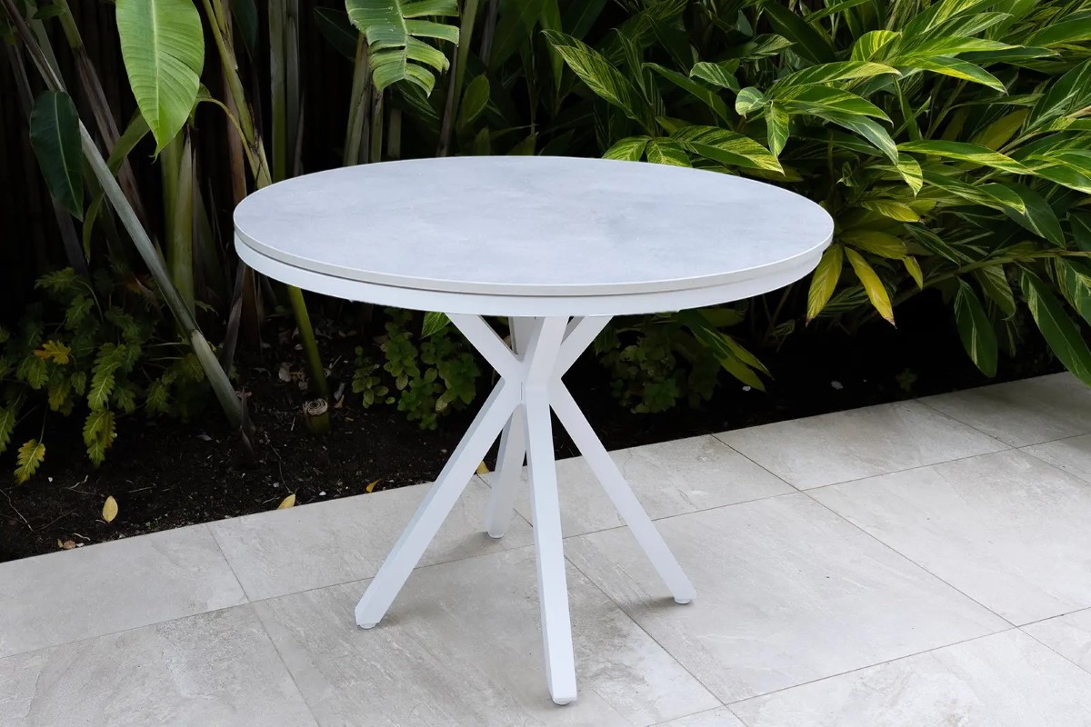 Cove Round Ceramic Outdoor Dining Table | White | Modern Style
