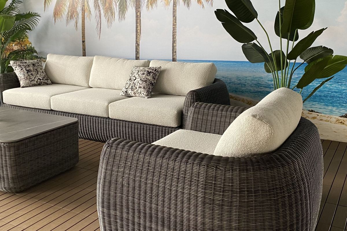 Luva Rattan Outdoor Lounge Set | Relaxed Living | Modern Style